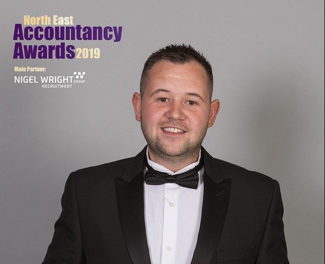 NICK WINS REGIONAL ACCOUNTANT OF THE YEAR AWARD - Northern Insight Magazine